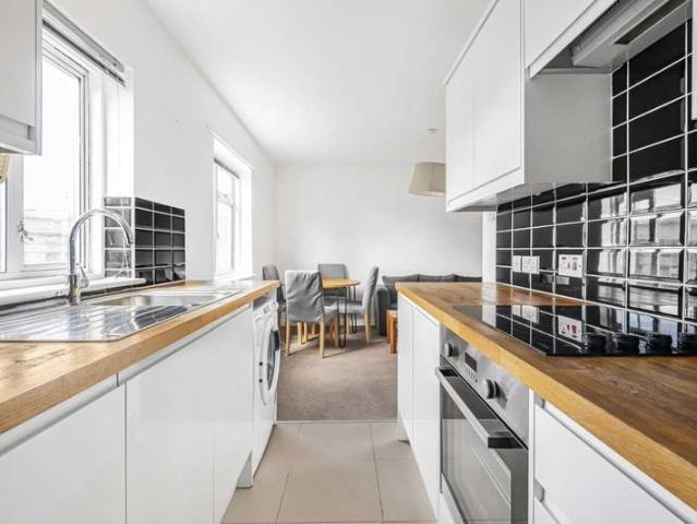 2 Bedroom Flat