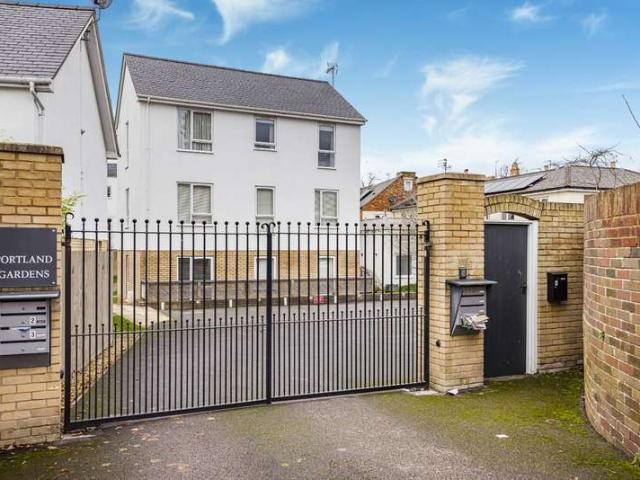 2 Bedroom Flat