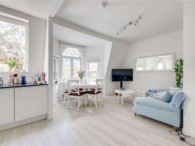 2 Bedroom Flat