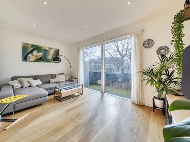 2 Bedroom Flat