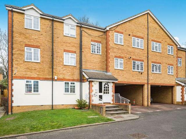 2 Bedroom Flat