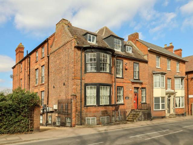 2 Bedroom Flat