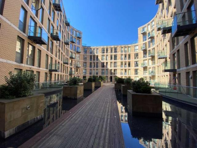 2 Bedroom Flat