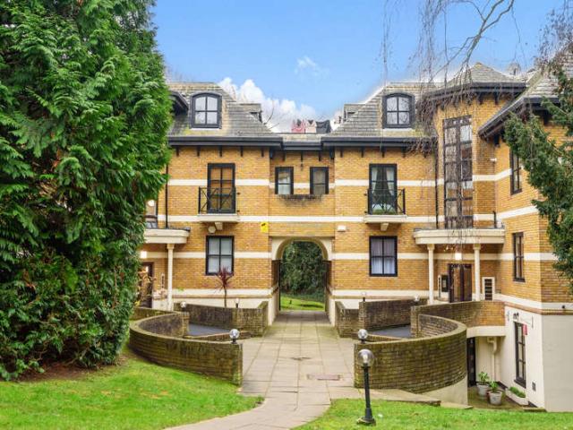 2 Bedroom Flat
