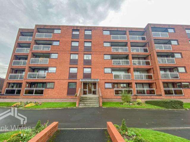 2 Bedroom Flat