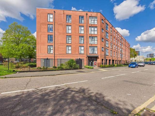 2 Bedroom Flat