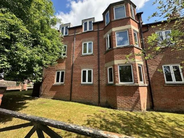 2 Bedroom Flat