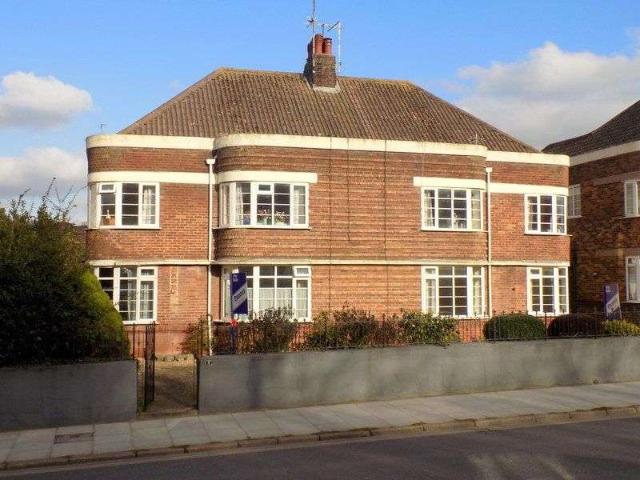 2 Bedroom Flat