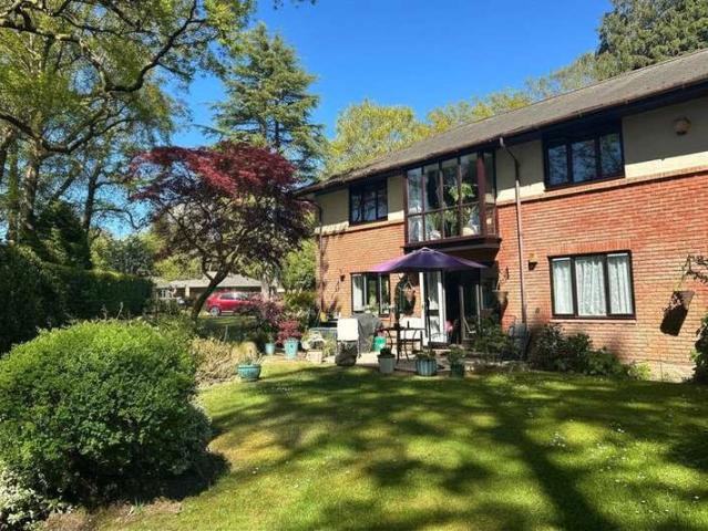 2 Bedroom Flat