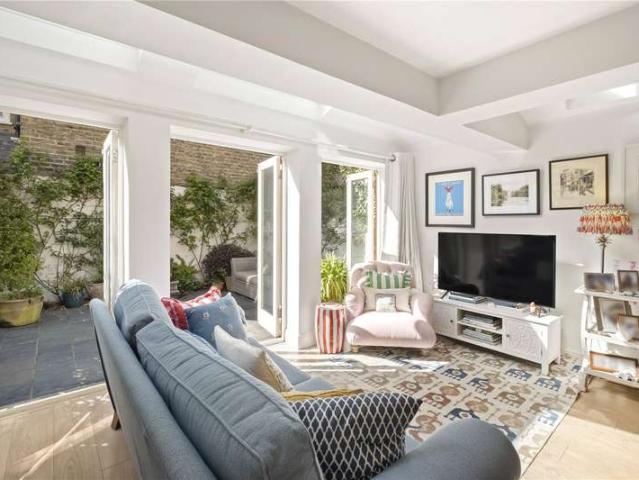 2 Bedroom Flat