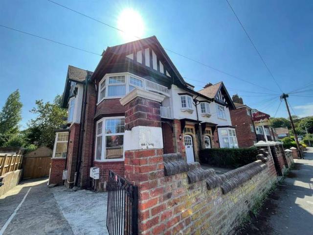 2 Bedroom Flat