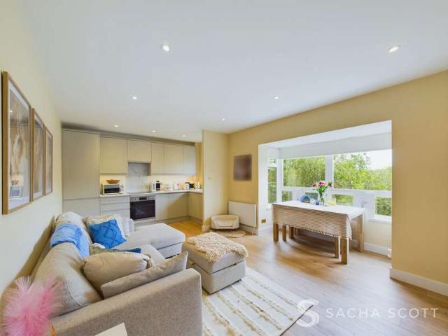 2 Bedroom Flat