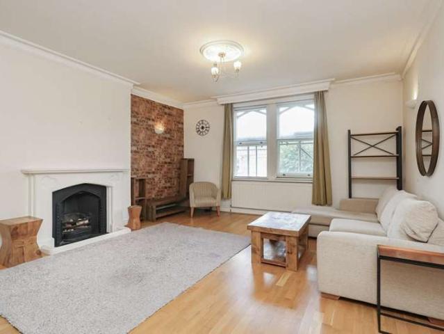 2 Bedroom Flat