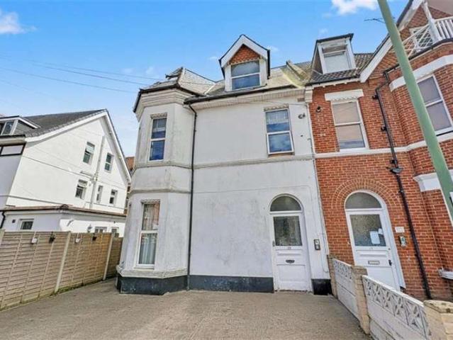 2 Bedroom Flat