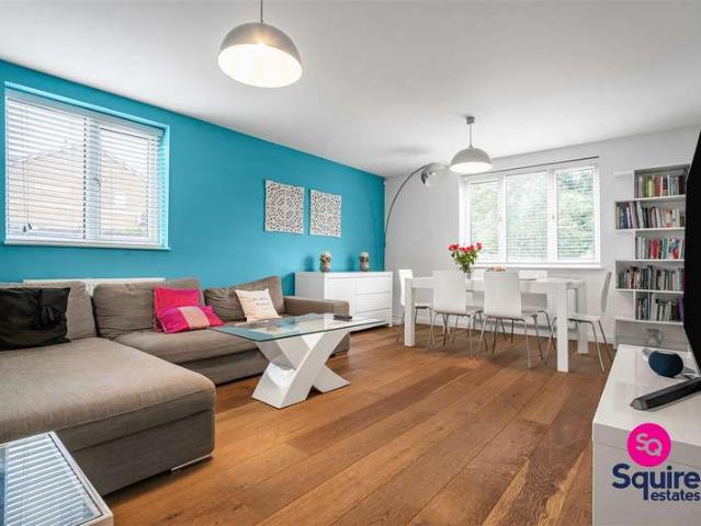 2 Bedroom Flat