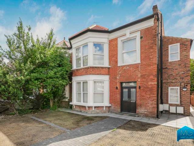 2 Bedroom Flat