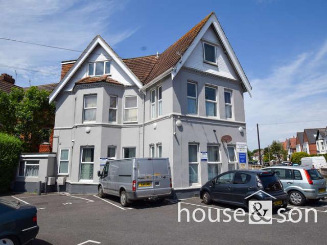 2 Bedroom Flat