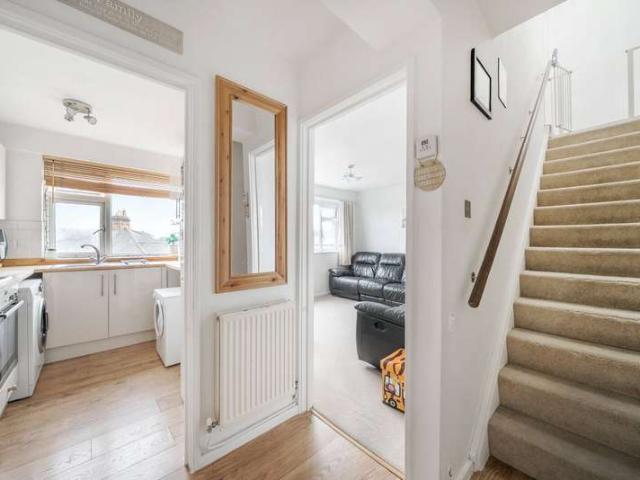 2 Bedroom Flat