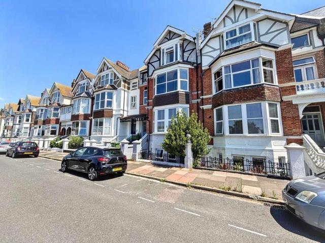 2 Bedroom Flat
