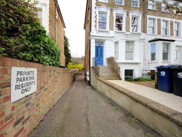 2 Bedroom Flat