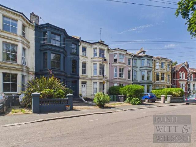 2 Bedroom Flat
