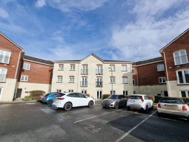 2 Bedroom Flat
