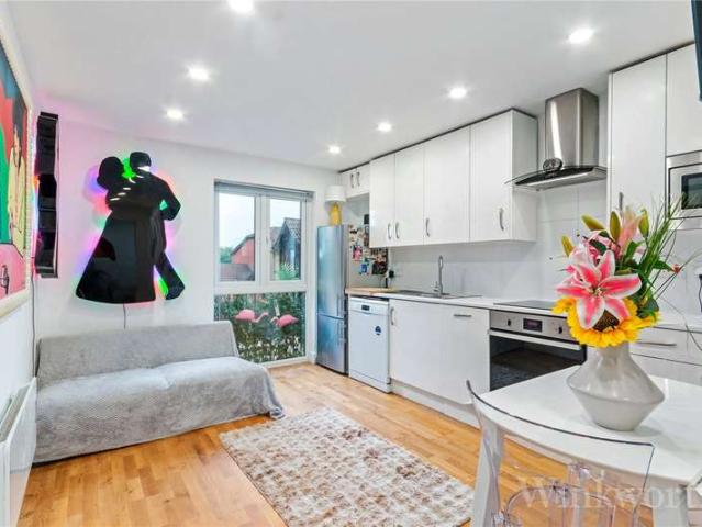 2 Bedroom Flat