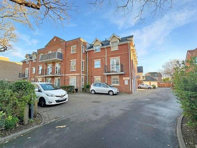 2 Bedroom Flat