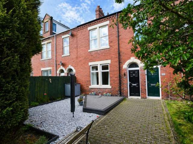 2 Bedroom Flat