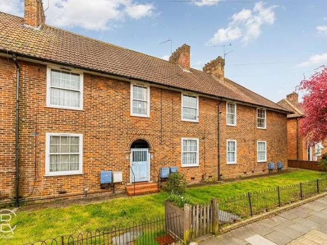 2 Bedroom Flat
