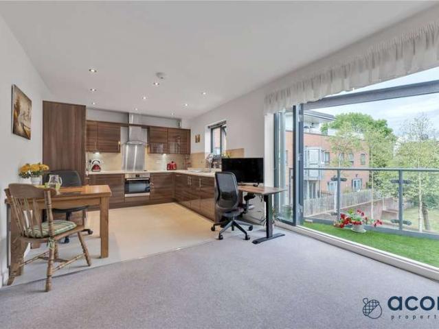 2 Bedroom Flat