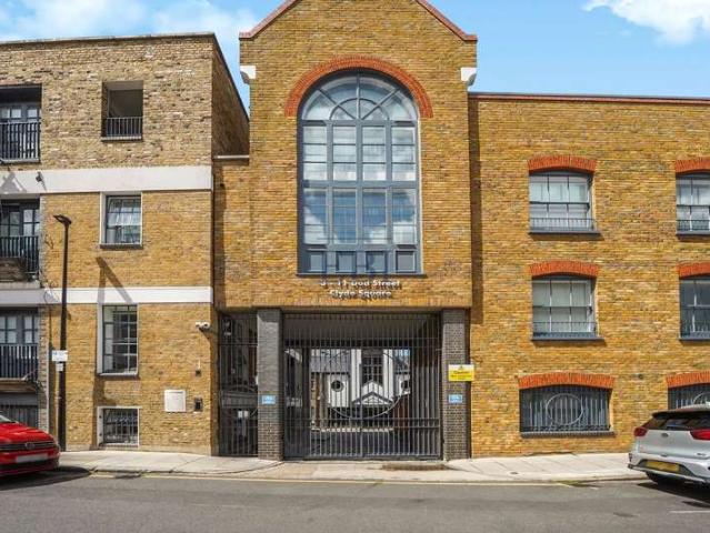 2 Bedroom Flat