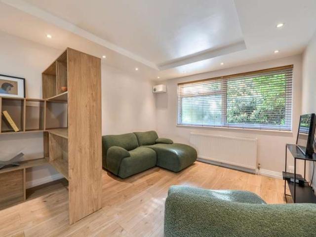 2 Bedroom Flat