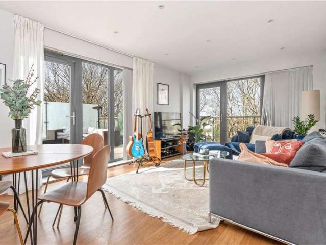 2 Bedroom Flat