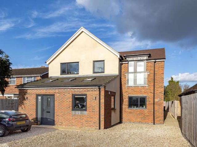 2 Bedroom Flat