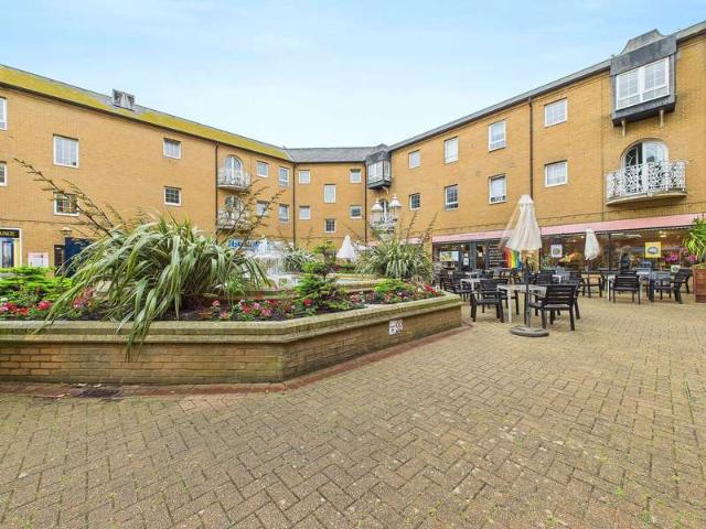 2 Bedroom Flat