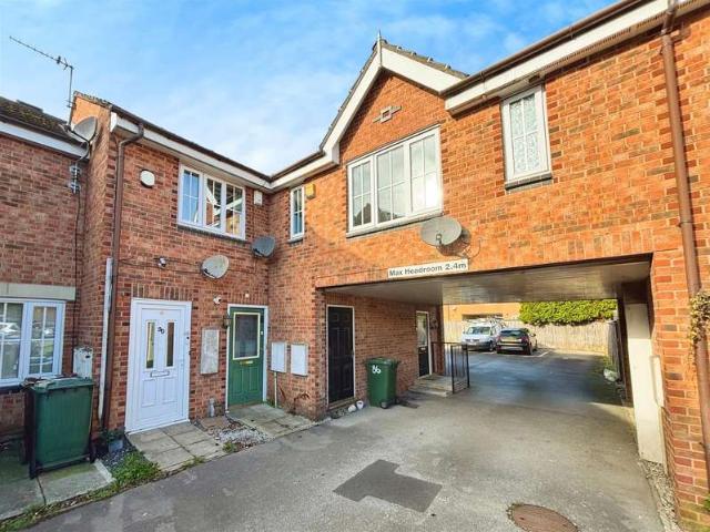 2 Bedroom Flat