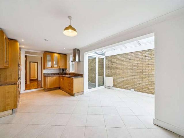 2 Bedroom Flat