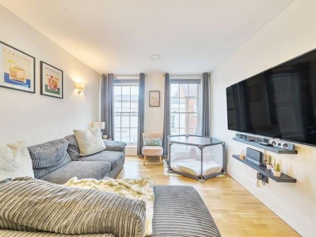 2 Bedroom Flat