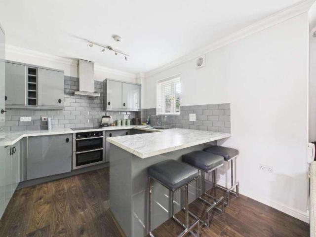 2 Bedroom Flat