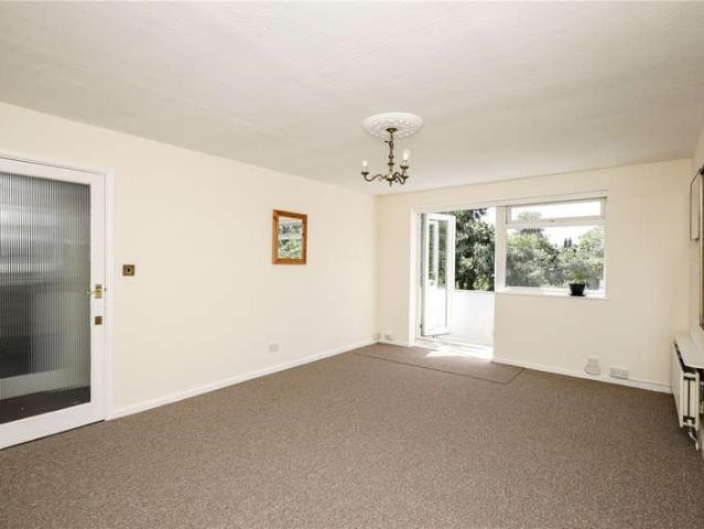2 Bedroom Flat