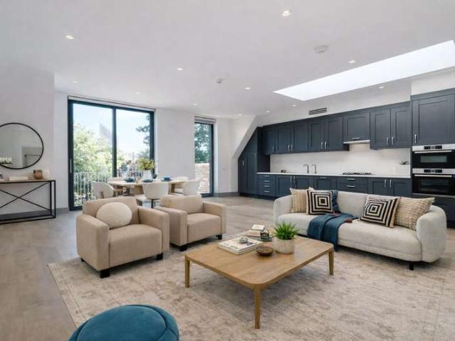 2 Bedroom Flat