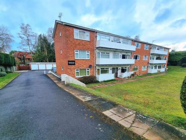 2 Bedroom Flat