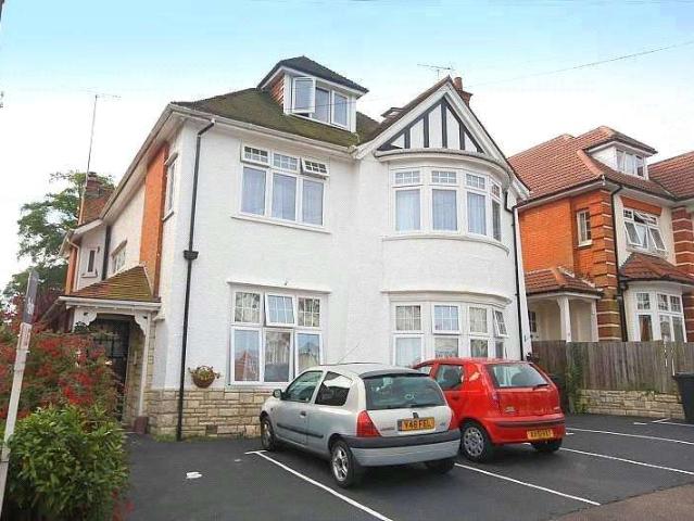 2 Bedroom Flat