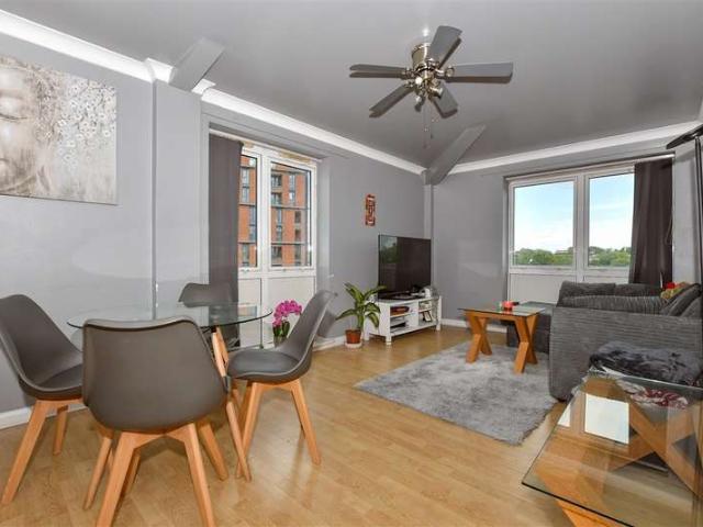 2 Bedroom Flat