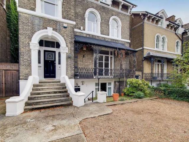 2 Bedroom Flat
