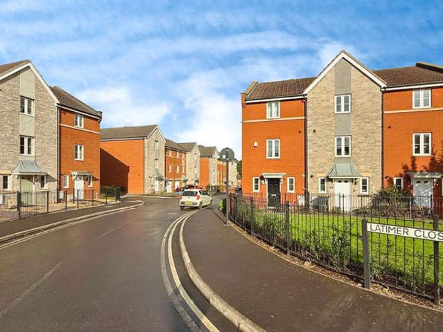 2 Bedroom Flat