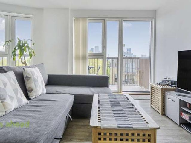 2 Bedroom Flat