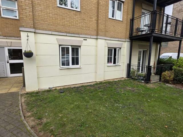 2 Bedroom Flat