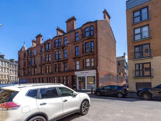 2 Bedroom Flat
